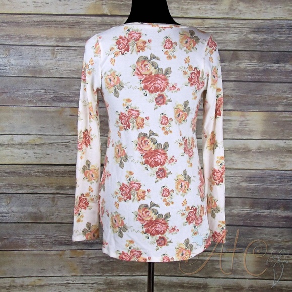 P.S. Kate | Tops | A Ps Kate Long Sleeve Ivory Blush Floral Knot | Poshmark